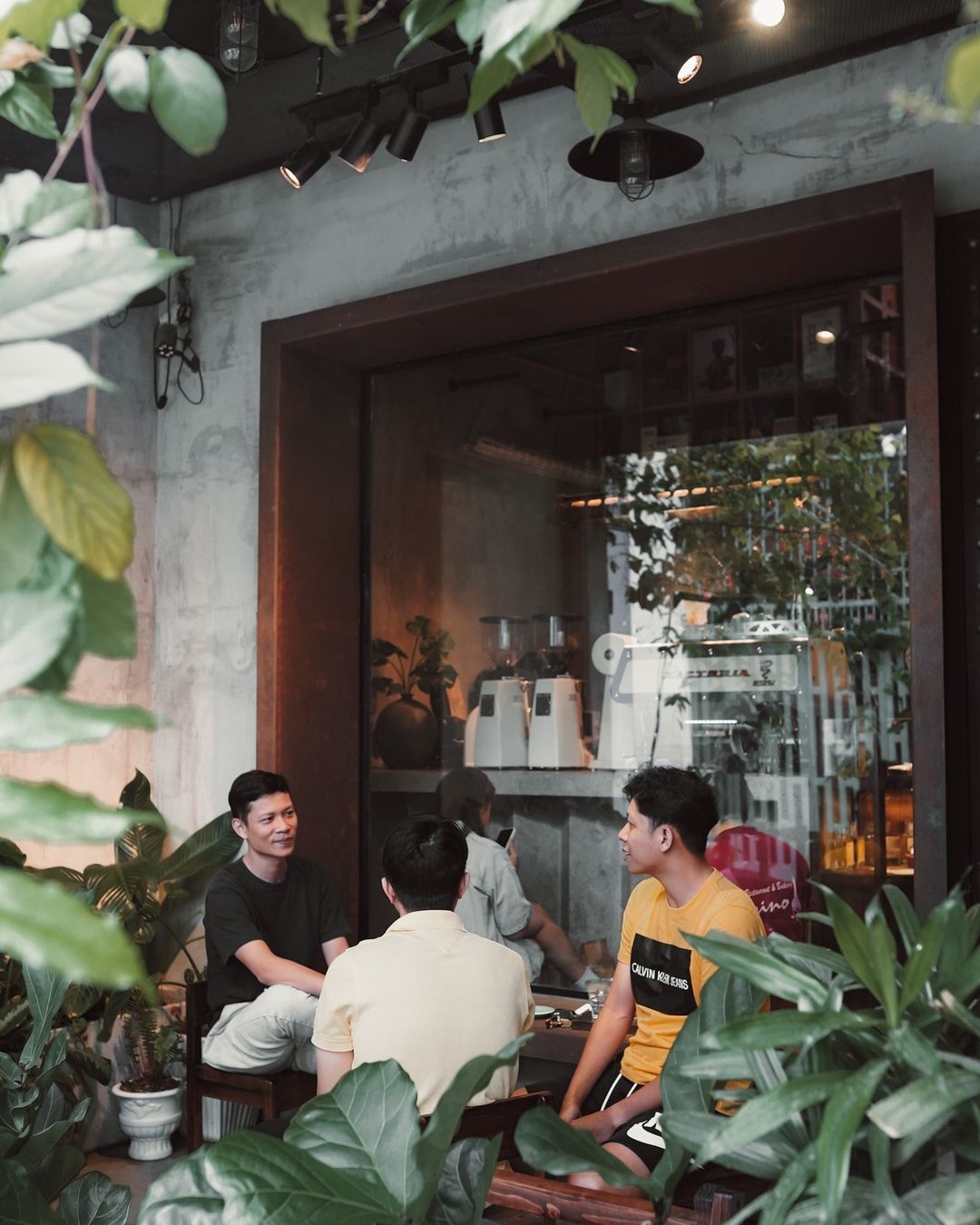 /chuyện mời cà phê/ - The Third House Coffee